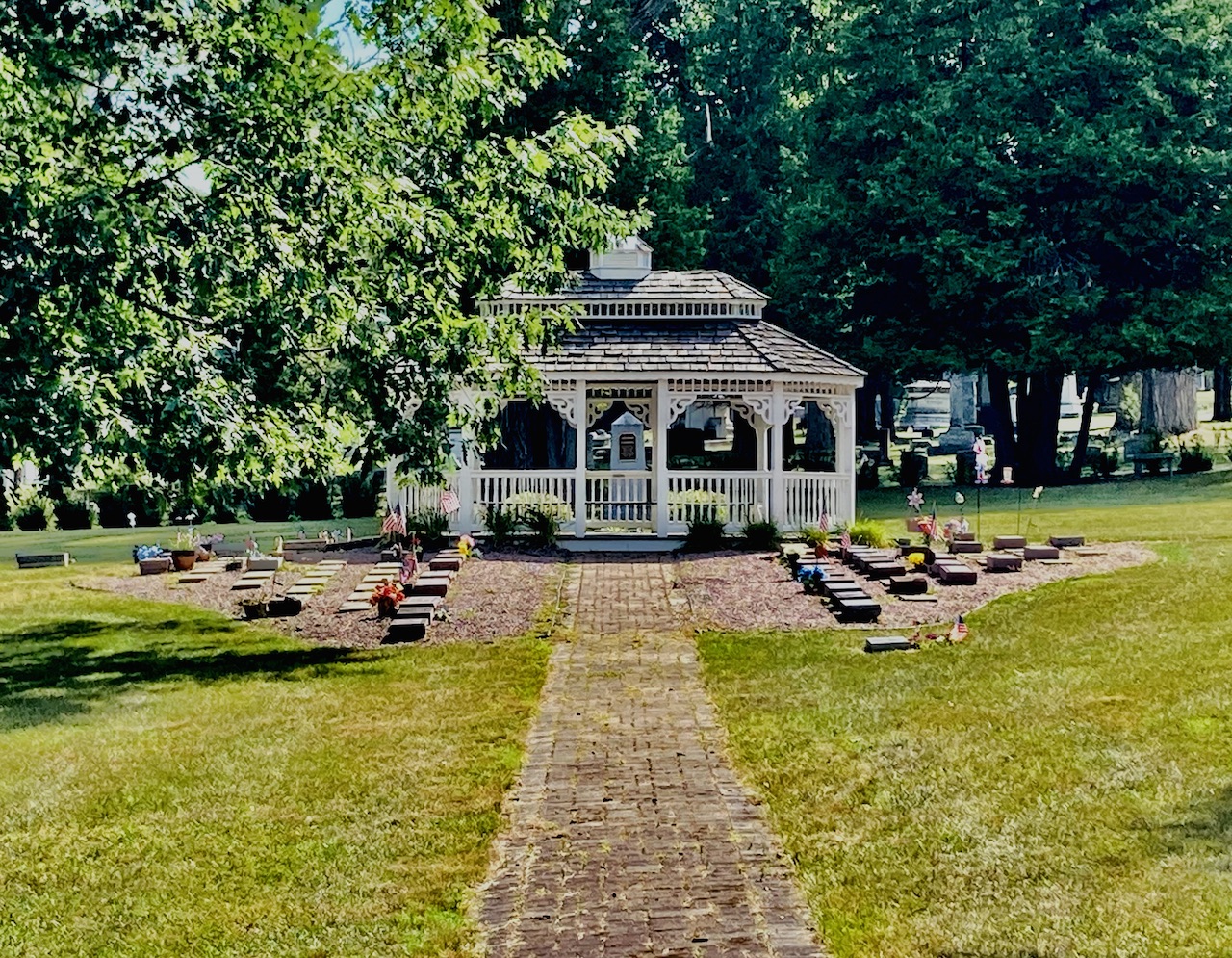 Brookside Cemetery (1854 - Present) - memoryln.net