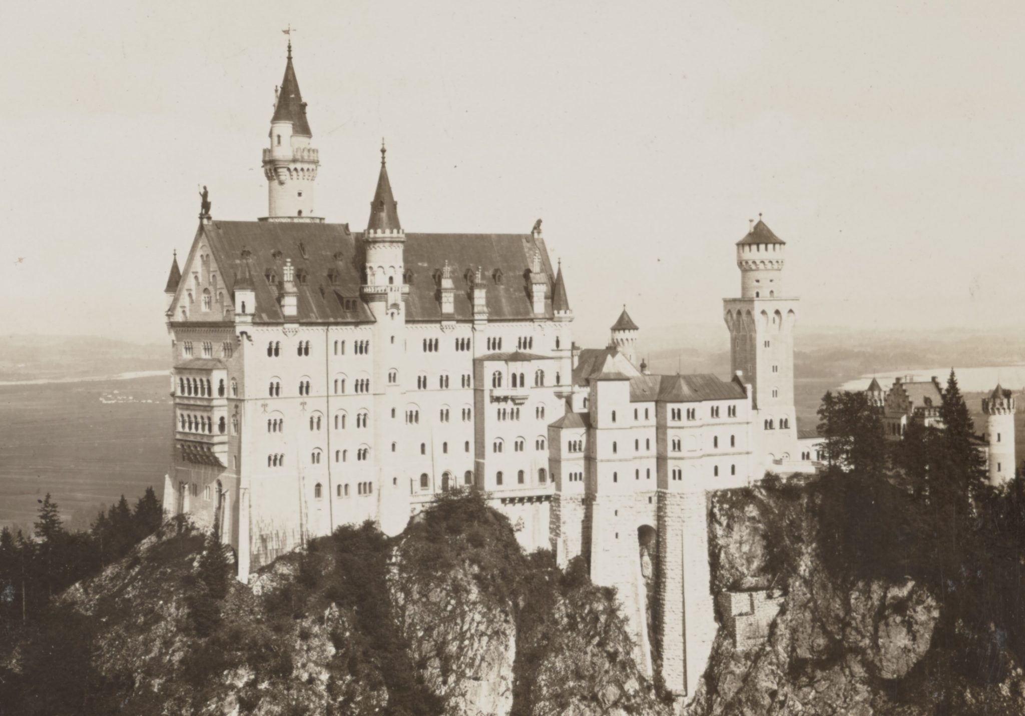 Neuschwanstein Castle (1869 - Present) - memoryln.net