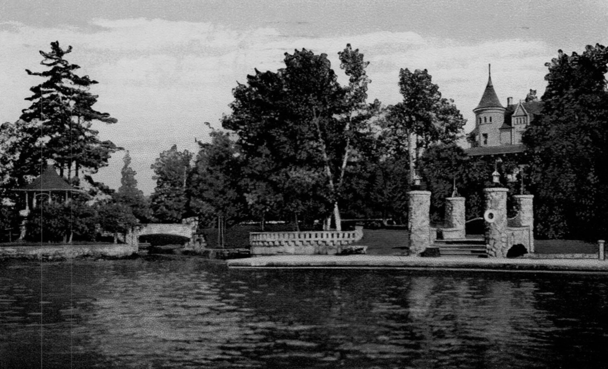 Pine Tree Point Club - 1000 Islands - memoryln.net