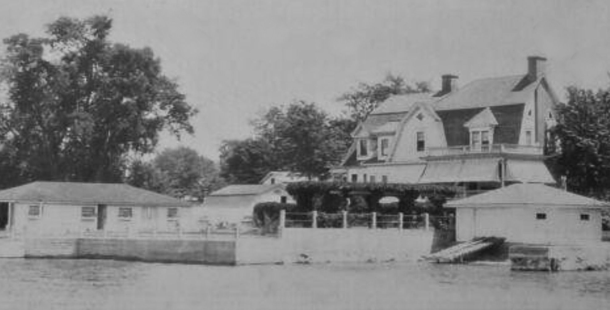 Sacket House - 451 Broadway - Cape Vincent - 1000 Islands - memoryln.net